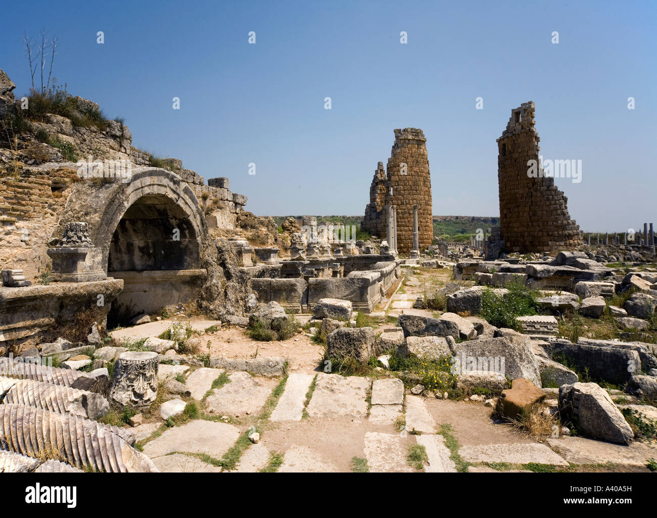 Ancient Perge ruins Turkey Stock Photo - Alamy