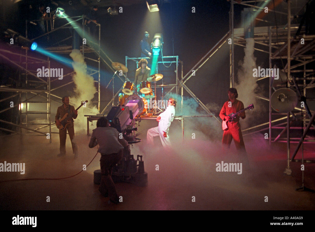 Yellow Dog pop group performing their song Wait Until Midnight PER0127 ...