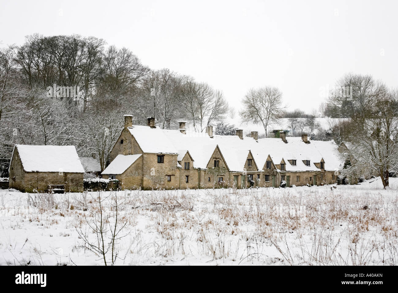 Cotswolds bibury winter snow hi-res stock photography and images - Alamy