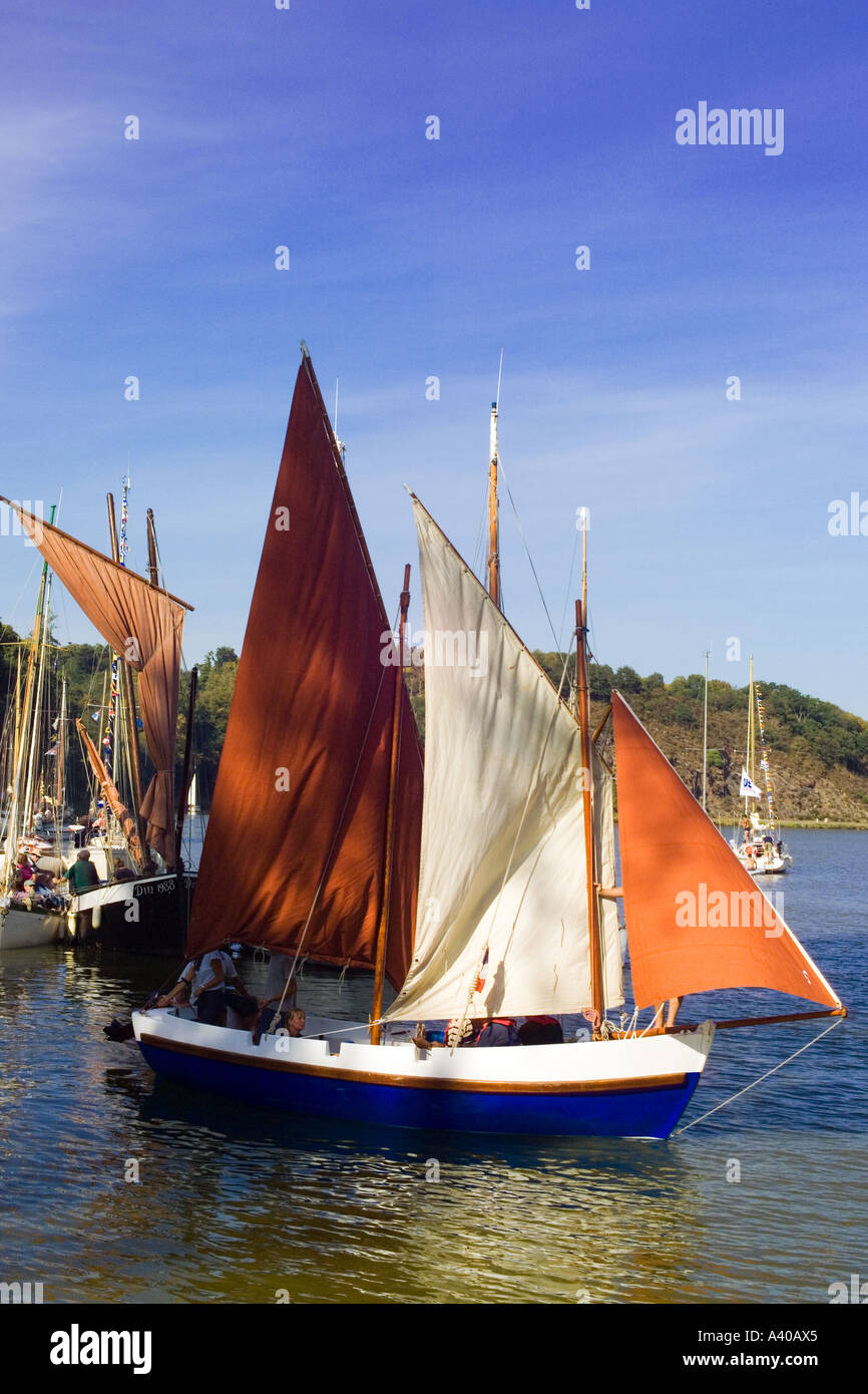 SAILBOATS ON RANCE RIVER AT TADEN BRITTANY FRANCE Stock Photo - Alamy