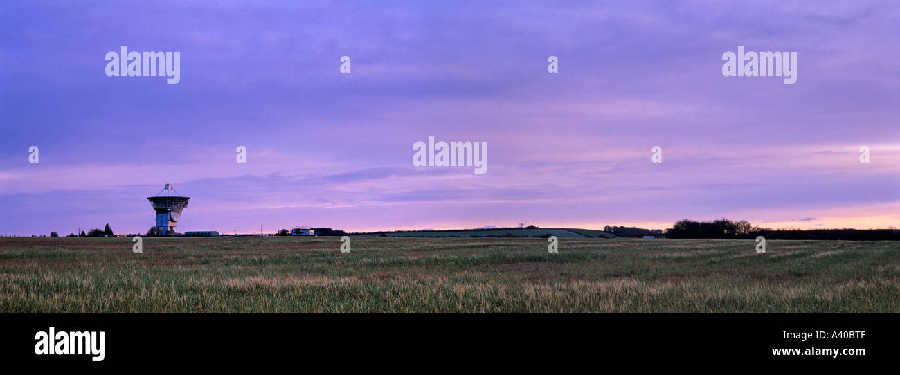 Chilbolton telescope hampshire hi-res stock photography and images - Alamy