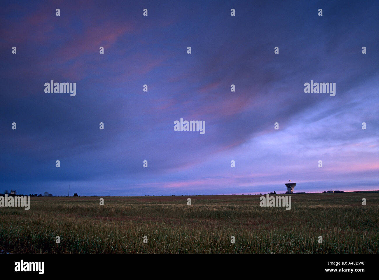 Chilbolton telescope hampshire hi-res stock photography and images - Alamy