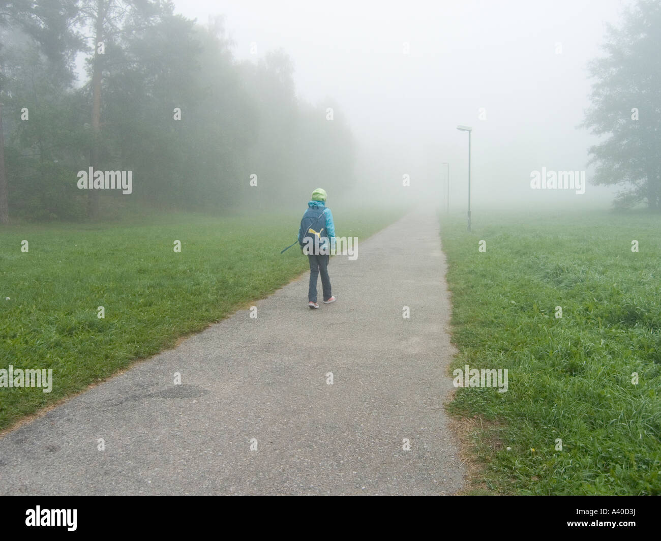 Walking to school in the fog hi-res stock photography and images - Alamy