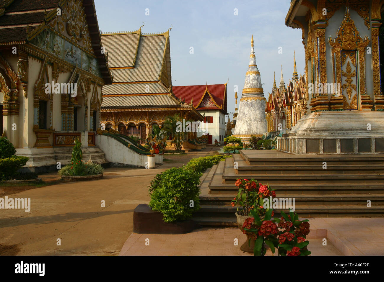 Luang pakse temple hi-res stock photography and images - Alamy