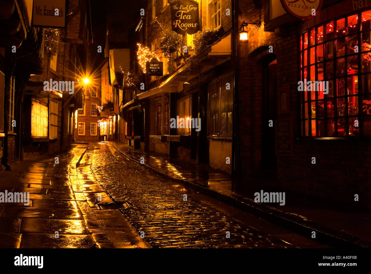 Business in shambles hi-res stock photography and images - Alamy