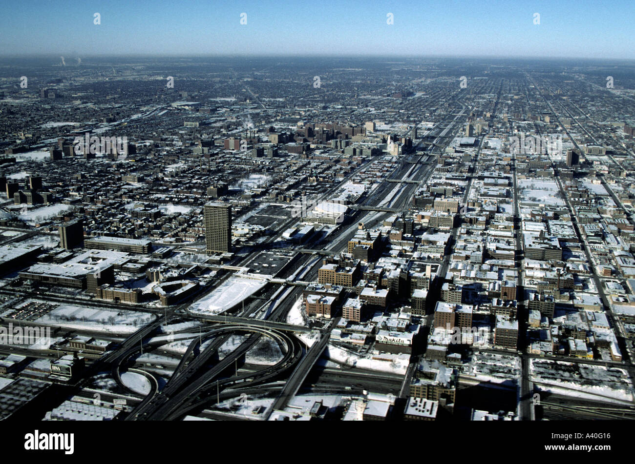Chicago aerial sprawl hi-res stock photography and images - Alamy