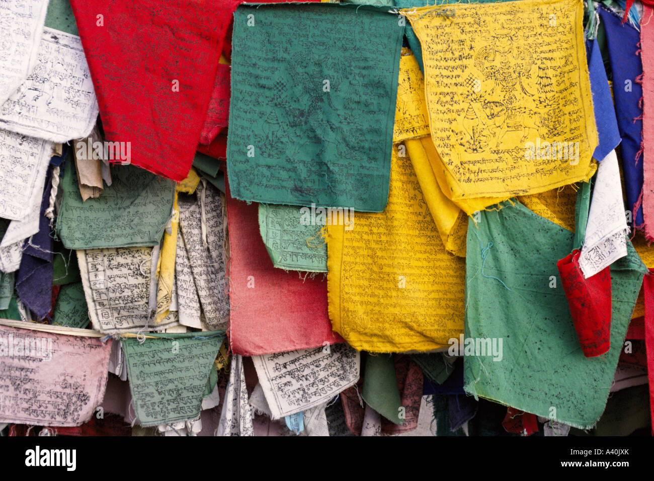 Prayer flags Tibet China Stock Photo - Alamy