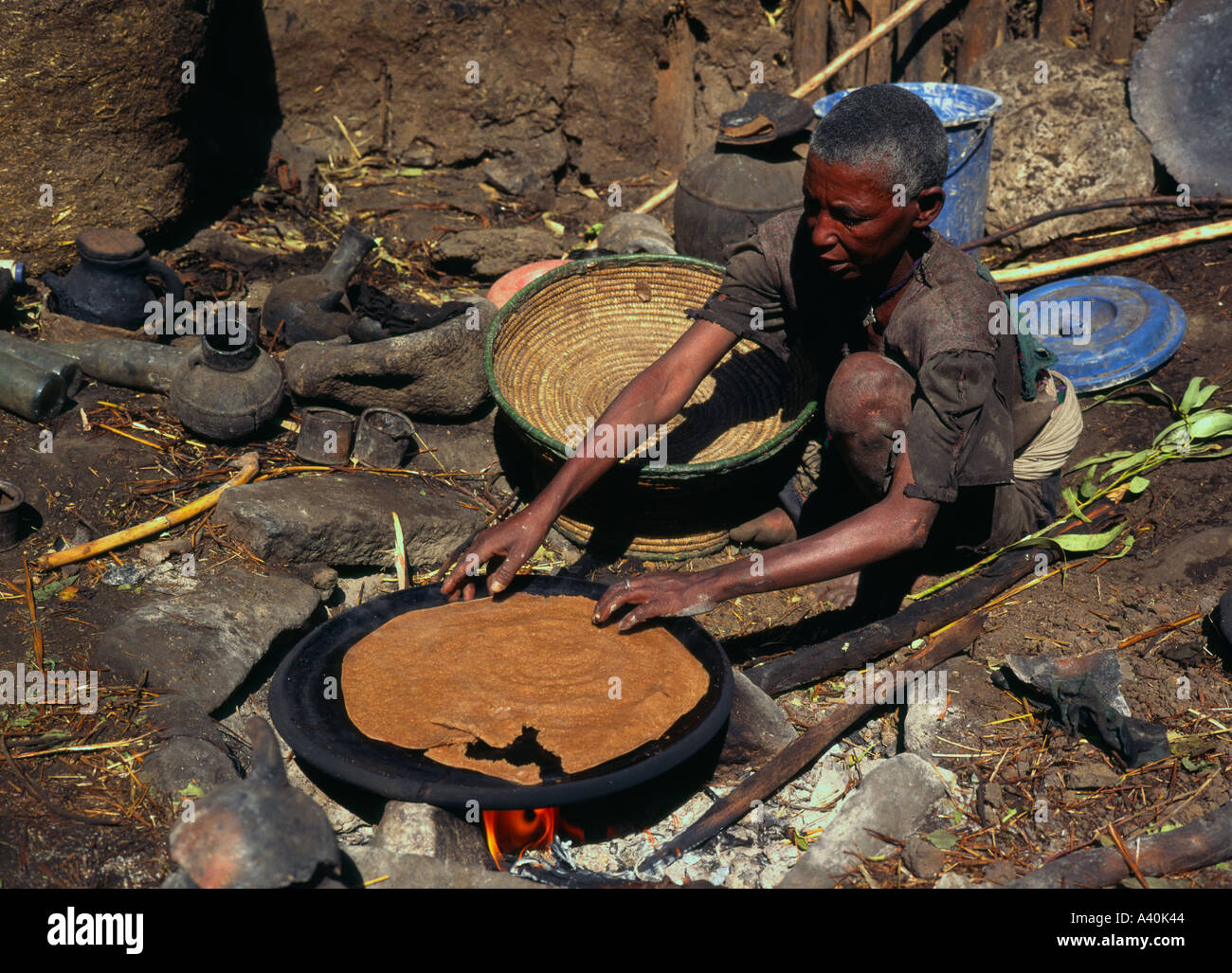 Peasant woman cooking hi-res stock photography and images - Alamy