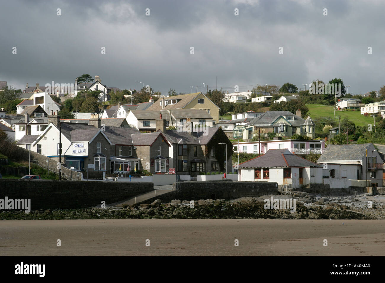 Cafe beach anglesey hi-res stock photography and images - Alamy