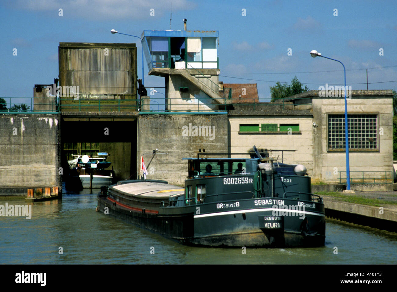 Canal of Burgundy de Bourgogne France lock boat Stock Photo - Alamy
