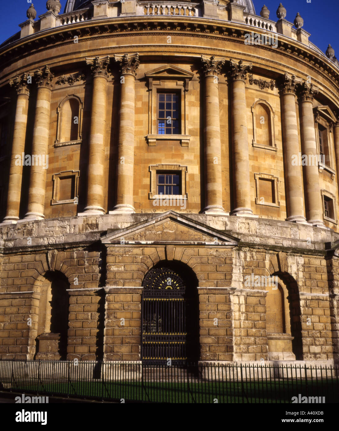 Oxford university history faculty hi-res stock photography and images ...