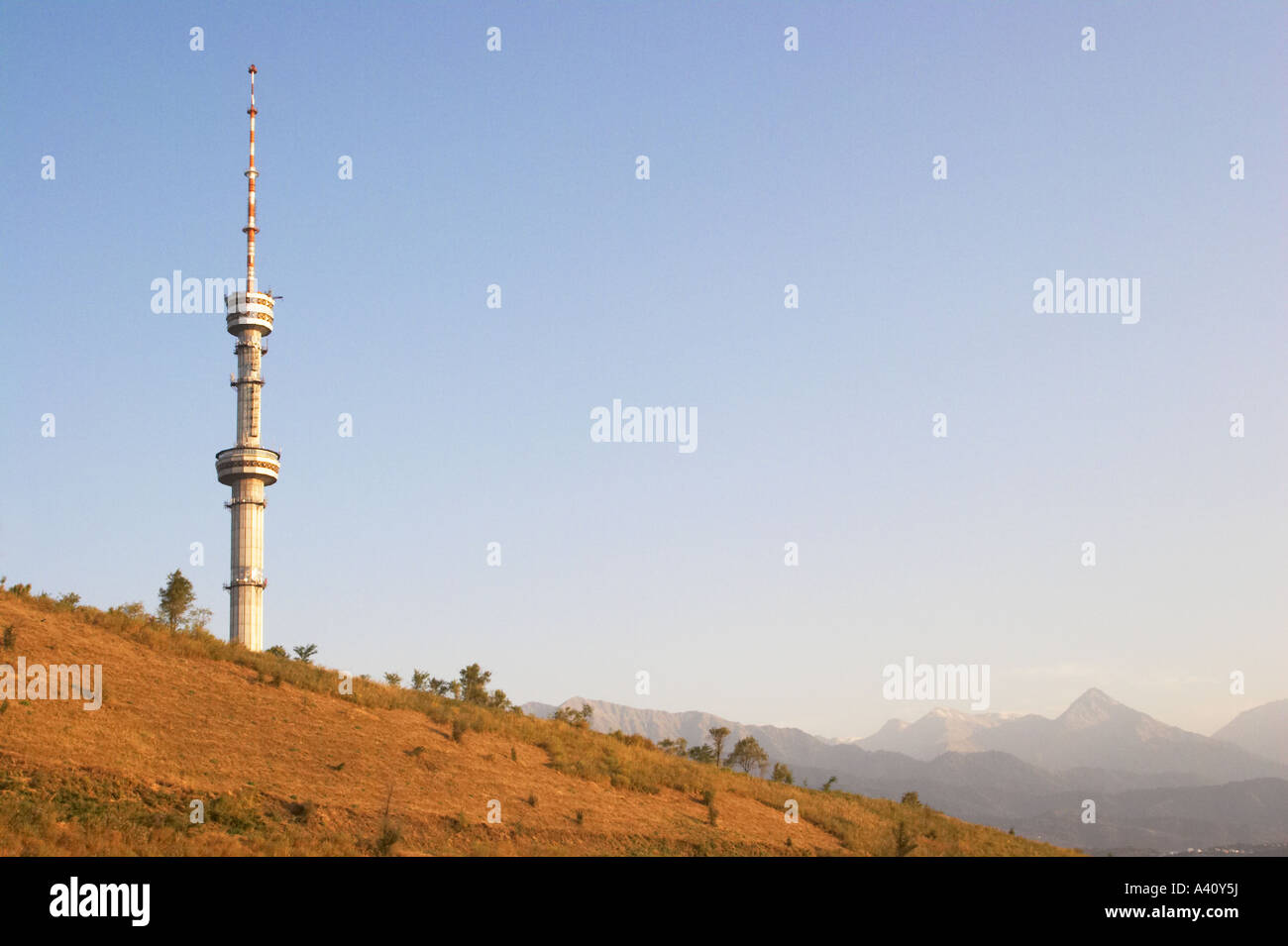 Satellite transmitter hi-res stock photography and images - Alamy