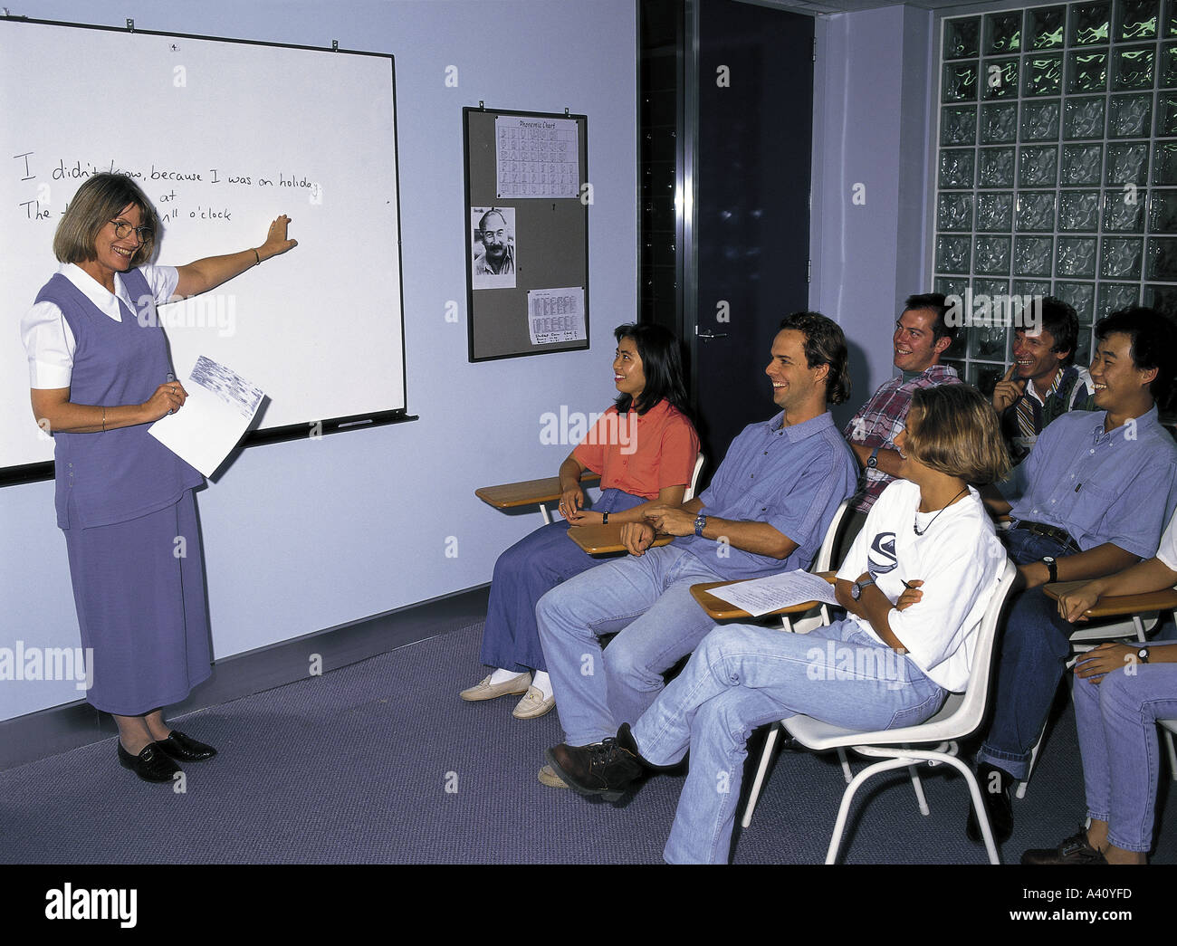 English language class hi-res stock photography and images - Alamy