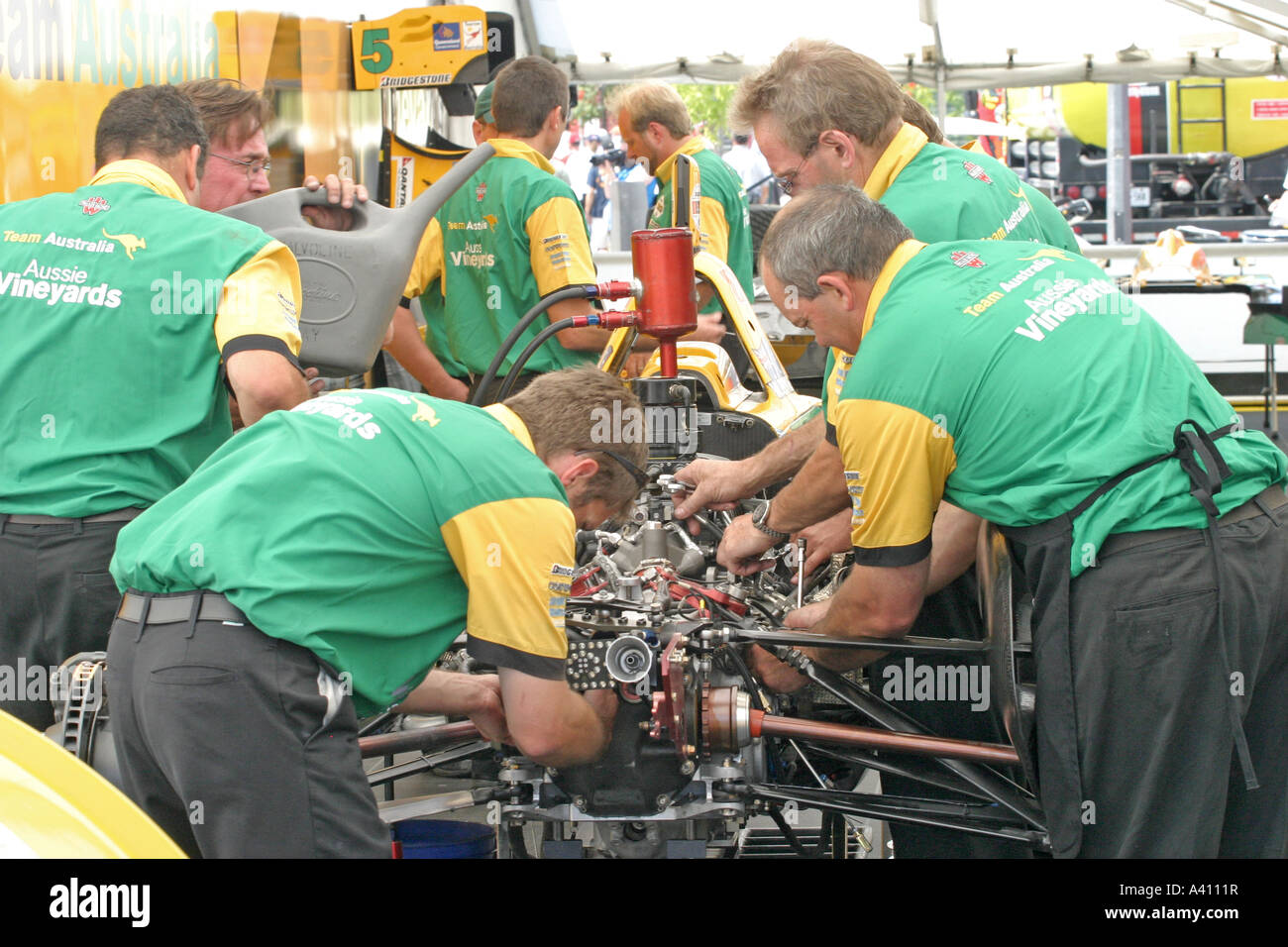 F1 pit crew hi-res stock photography and images - Alamy