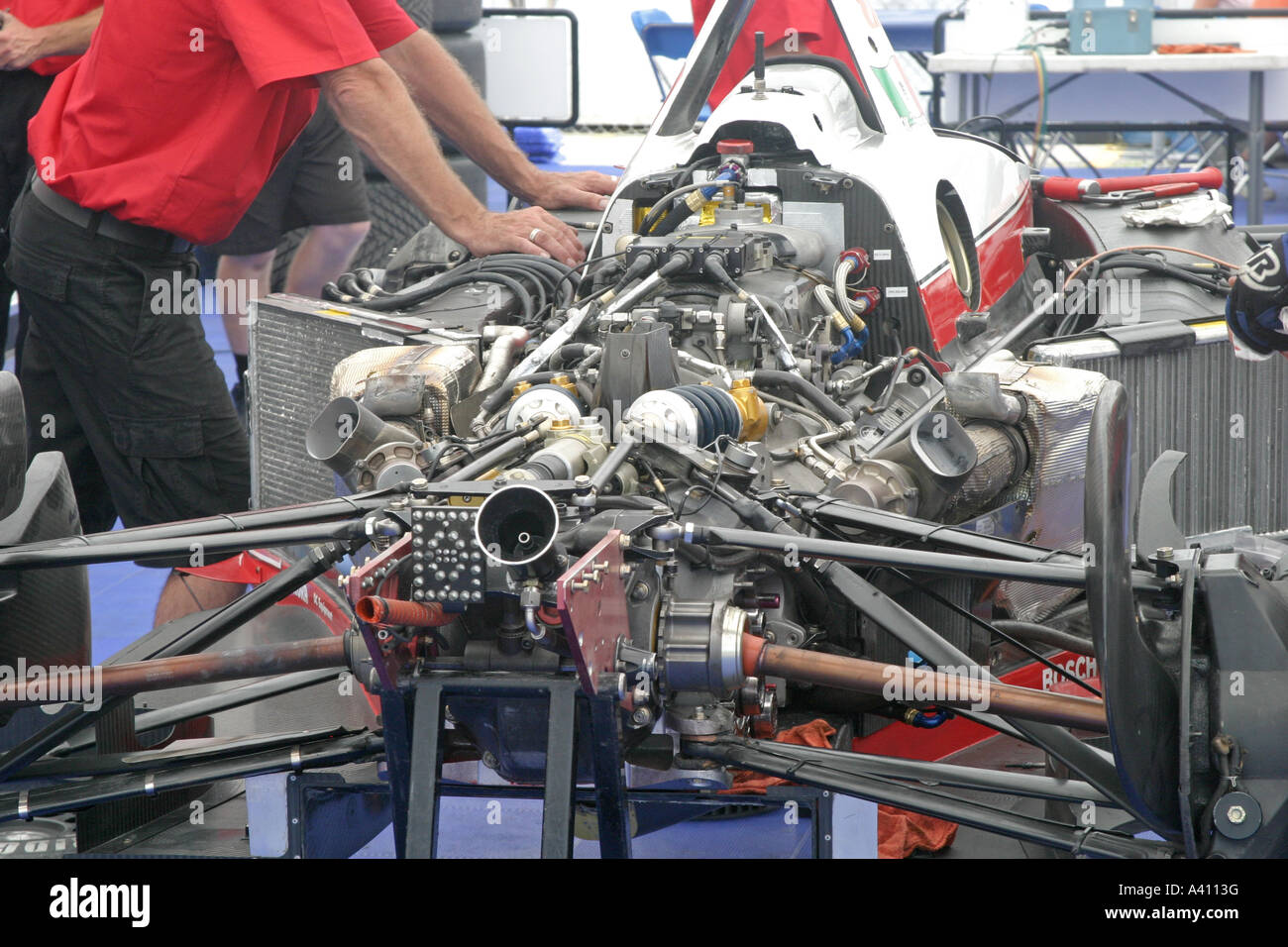 Car chassis with engine hi-res stock photography and images - Alamy