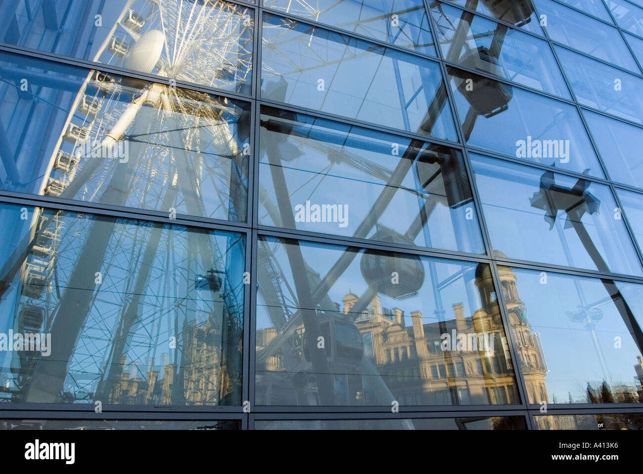 Distorted ferris wheel hi-res stock photography and images - Alamy