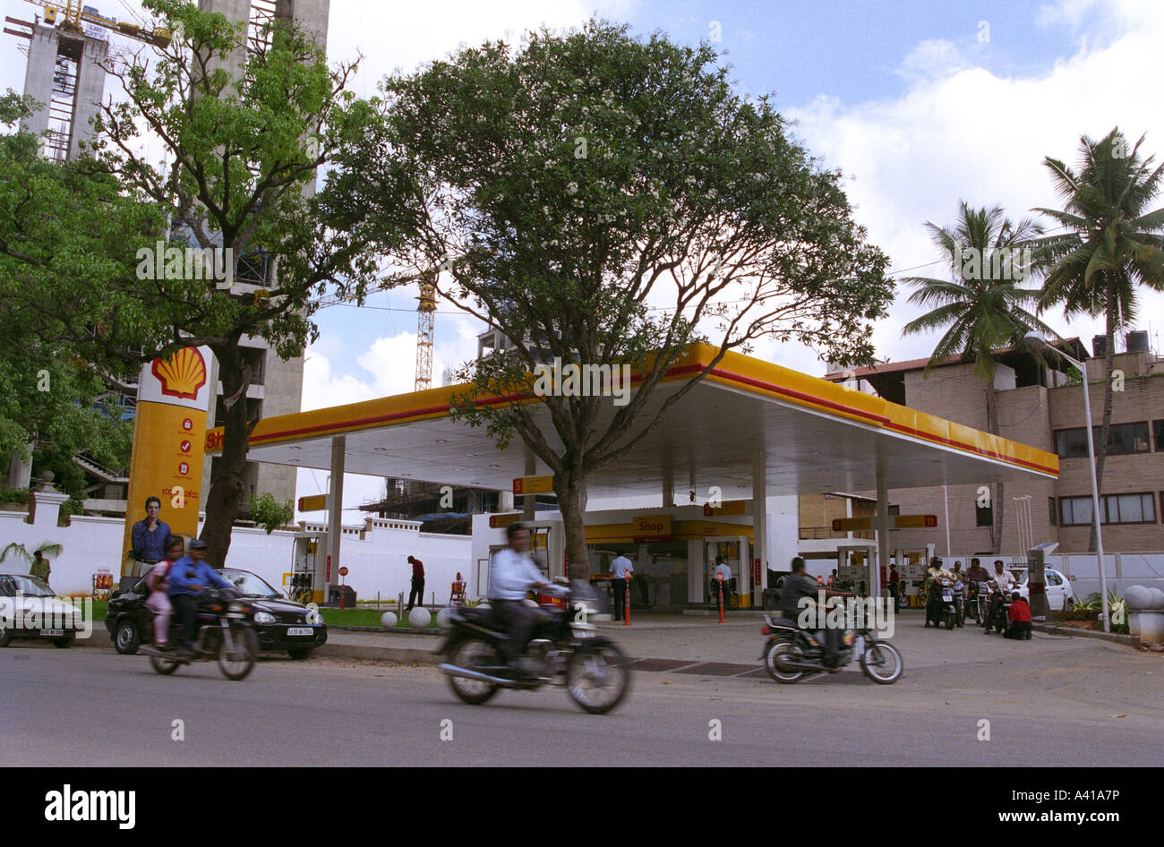 Traffic passes a Shell petrol station in Bangalore Indial Photo by ...