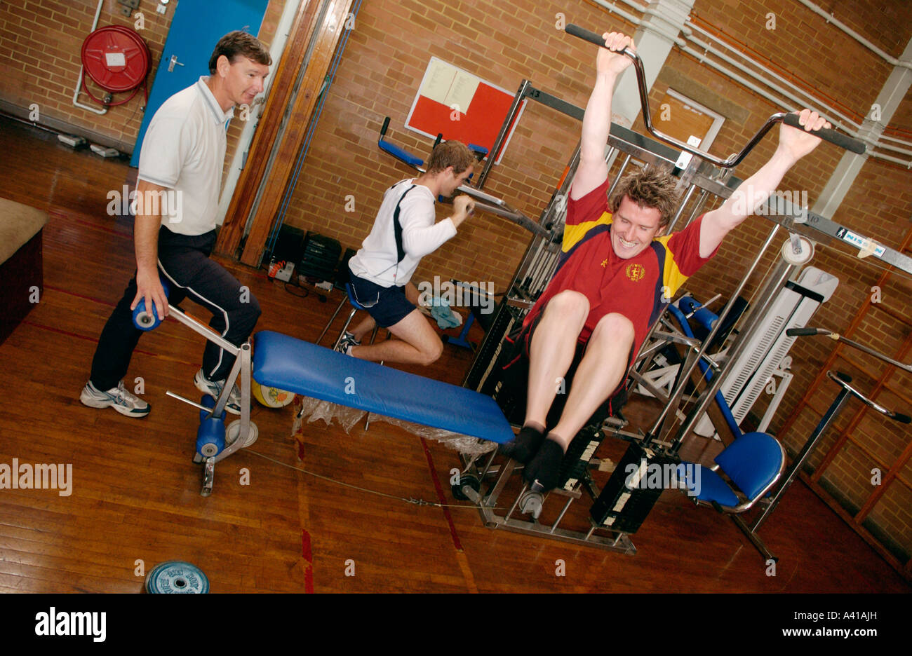 School gymnasium uk hi-res stock photography and images - Alamy