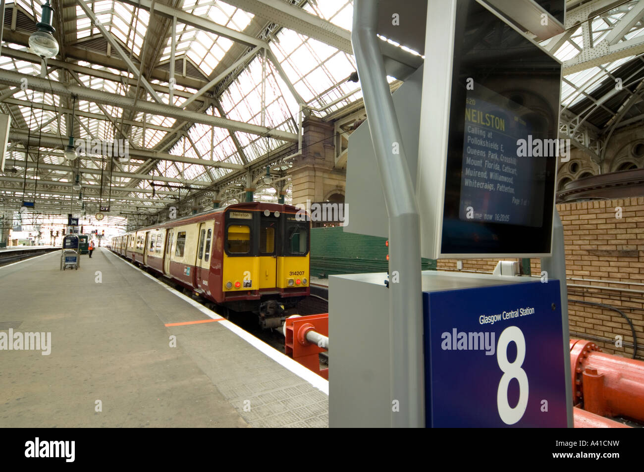 A Class 318 Train of SPT at Glasgow Central Station Stock Photo - Alamy