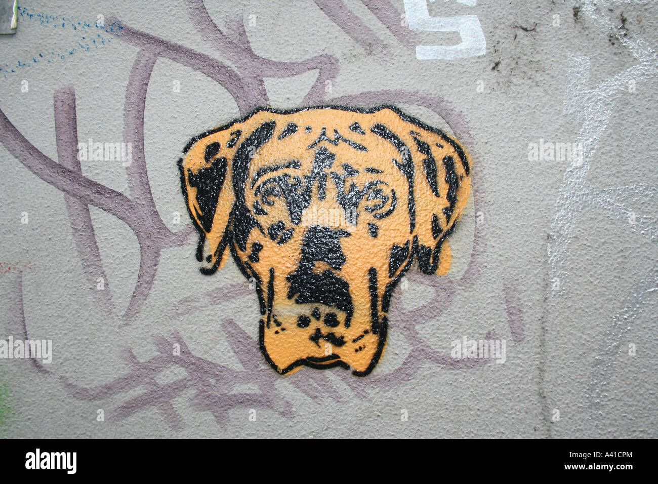 Graffiti of Dog Stock Photo - Alamy