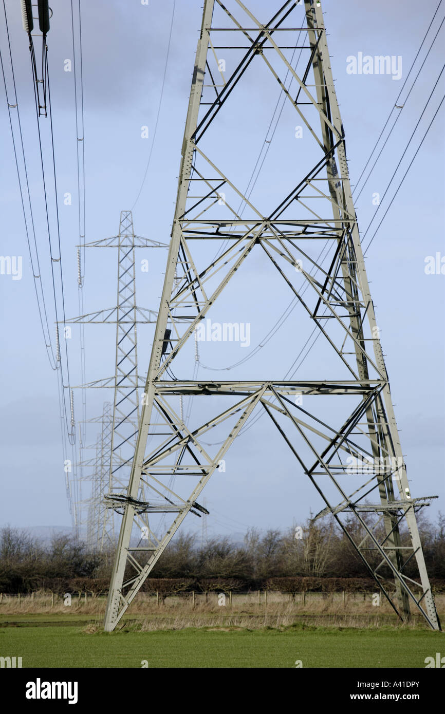 Electricity supply pylons and transmission cables UK Stock Photo - Alamy