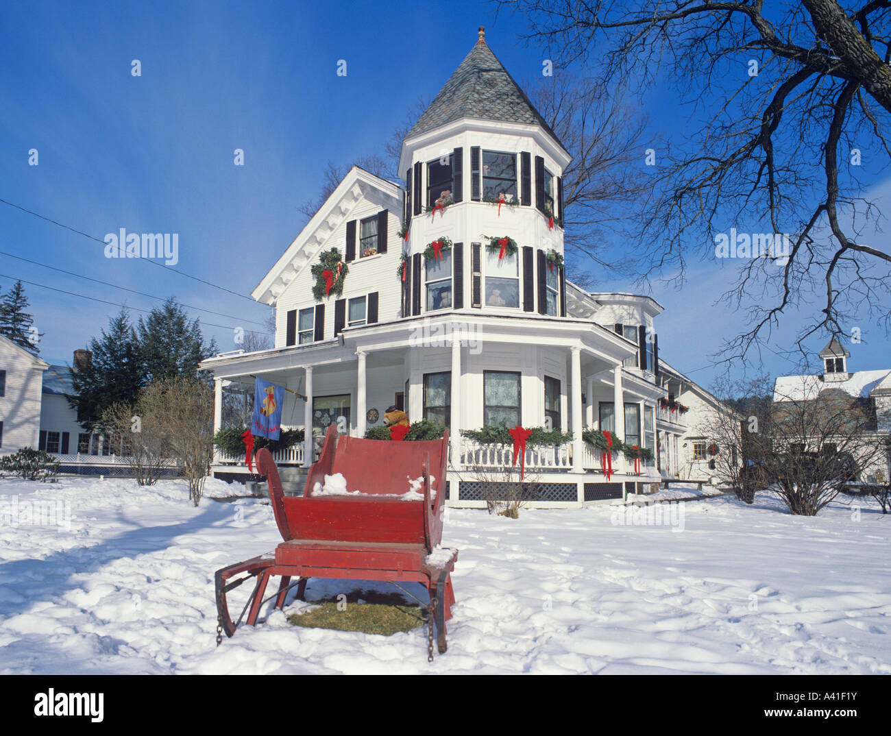 Hugging Bear Inn Shoppe, Chester, Vermont Stock Photo - Alamy