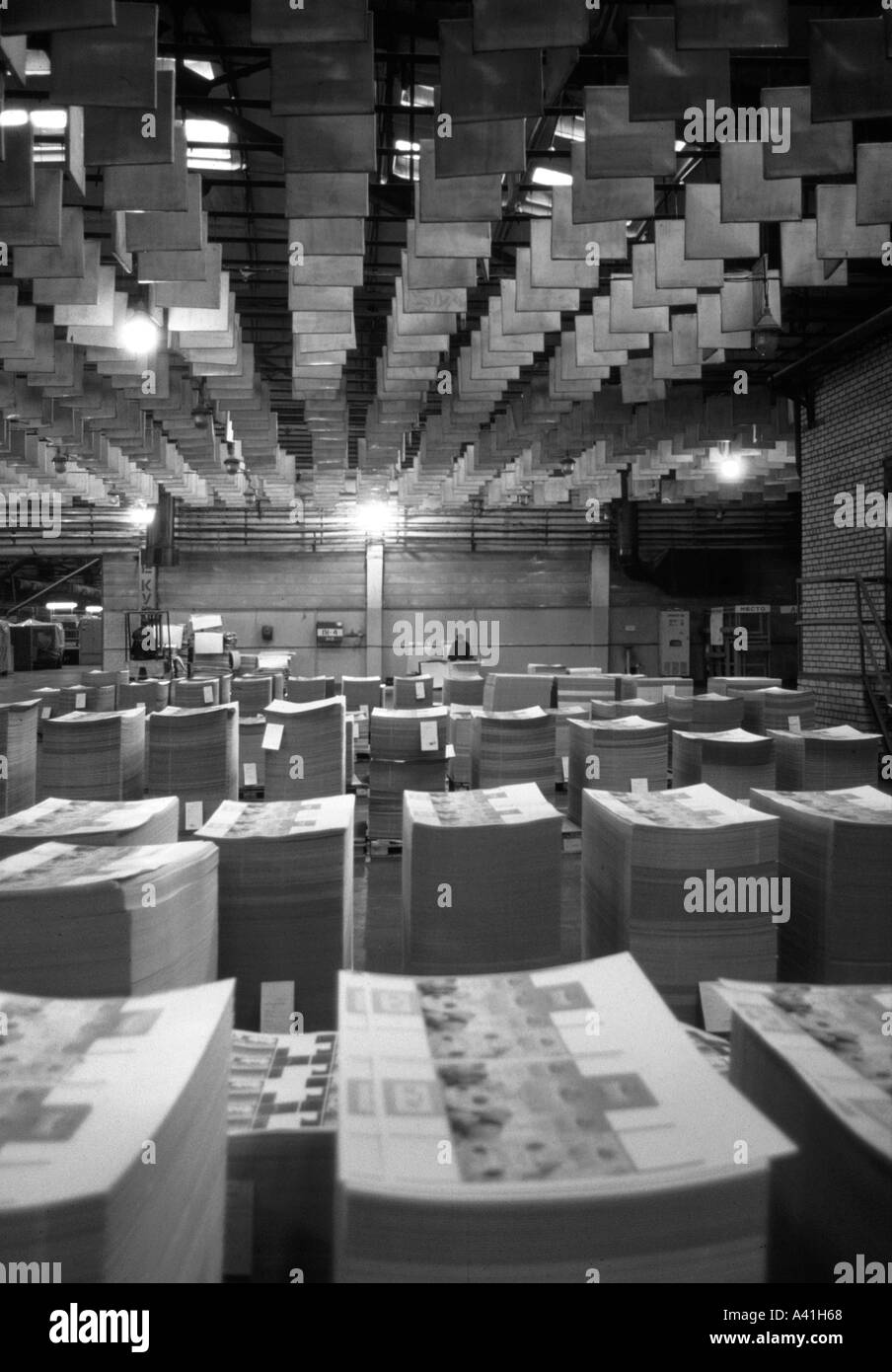 Card manufacturing hi-res stock photography and images - Alamy