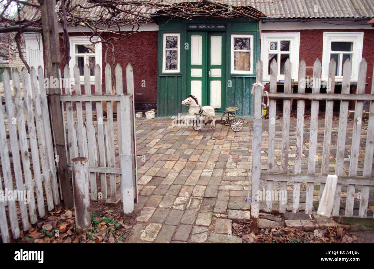 Ukrainian dacha hi-res stock photography and images - Alamy