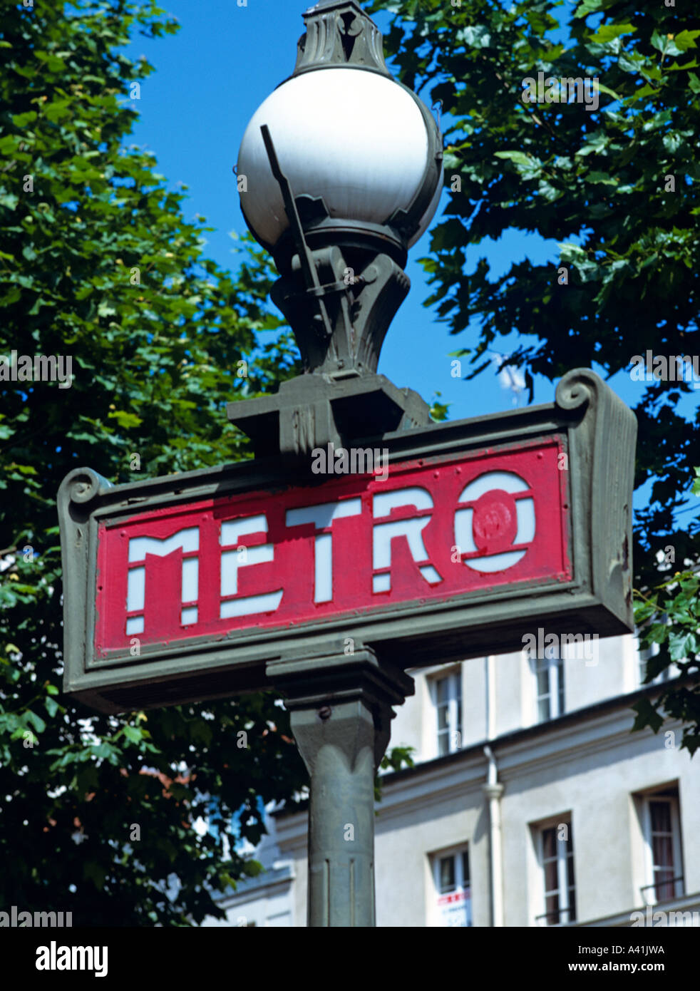 Paris metro sign france icon iconic hi-res stock photography and images ...