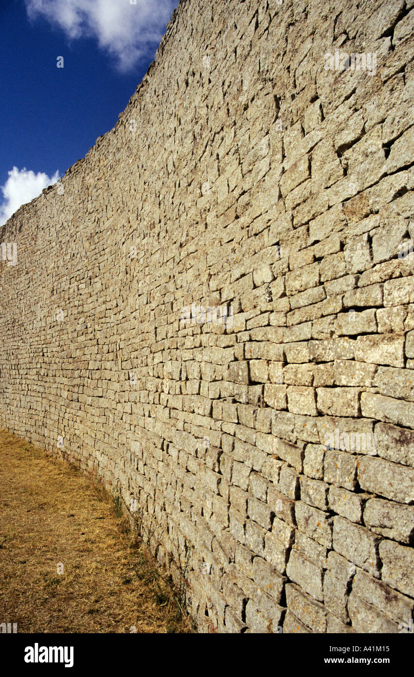 Wall showing craftmanship of building at Great Zimbabwe World Heritage ...