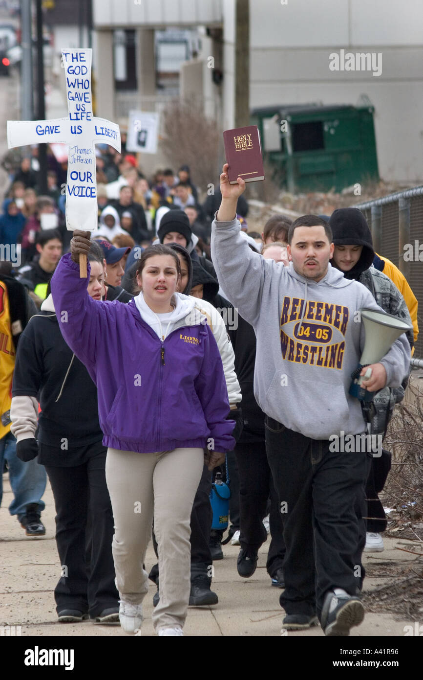 Students Protest Closing of Catholic School in Hispanic Neighborhood ...