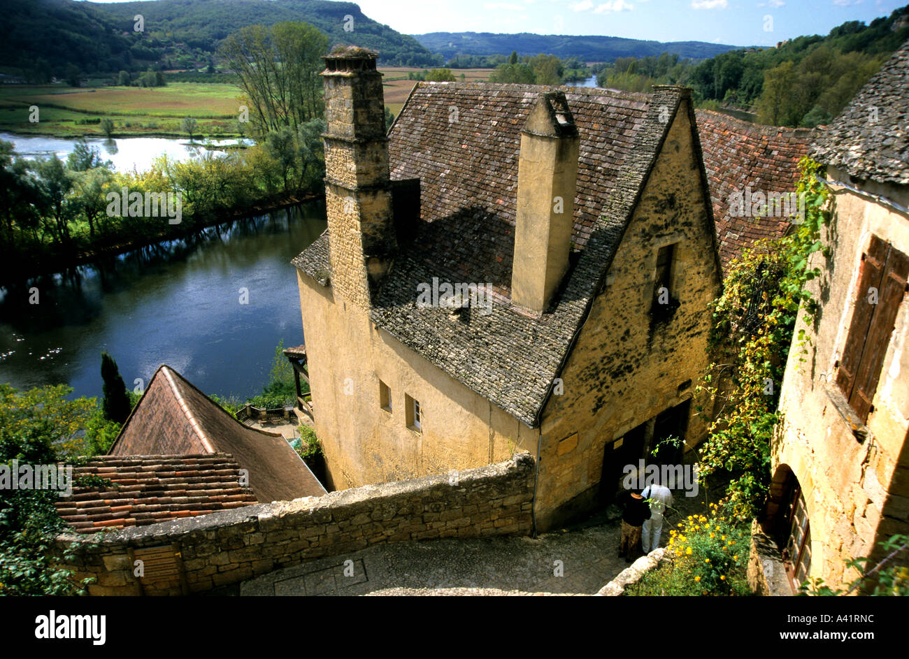 Castle Beynac et Cazenac France French river Dordogne Perigord Stock ...
