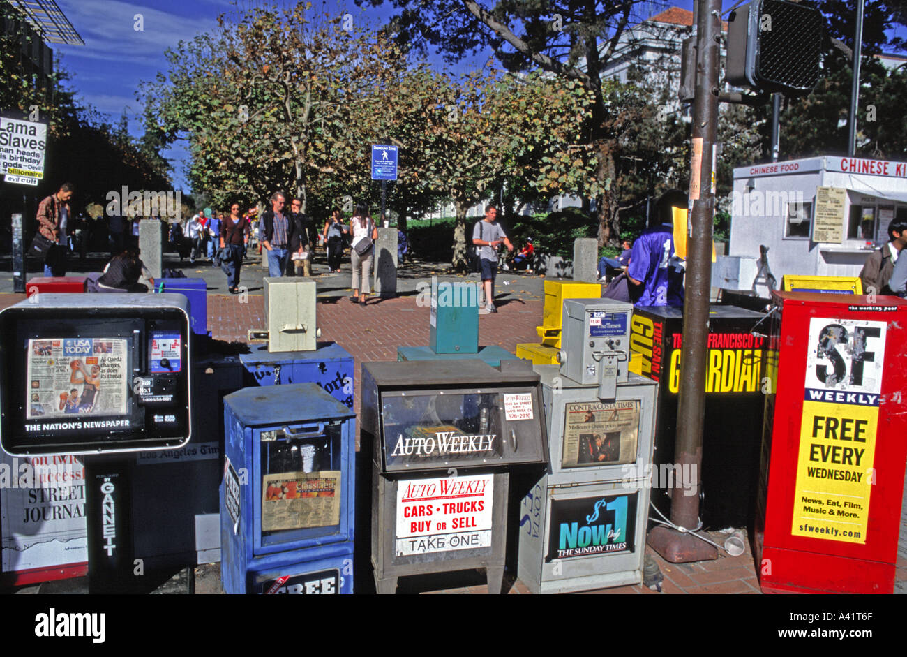 Newspaper boxes san francisco hi-res stock photography and images - Alamy
