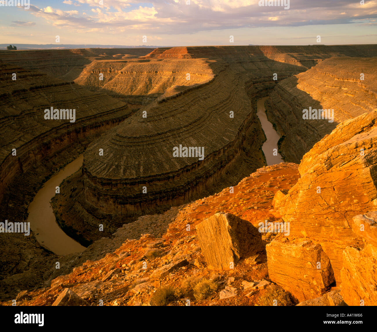 Entrenched river meander hi-res stock photography and images - Alamy