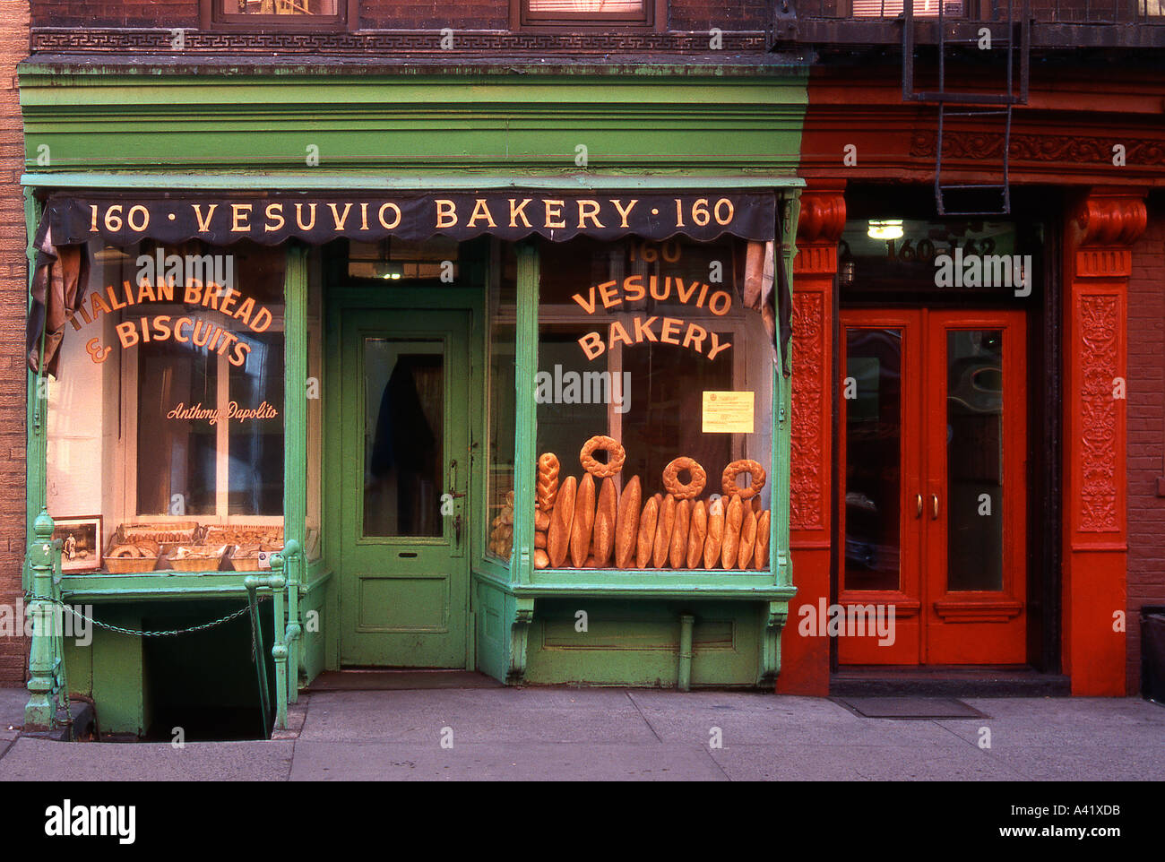 SMALL BAKERY IN SOHO Stock Photo - Alamy