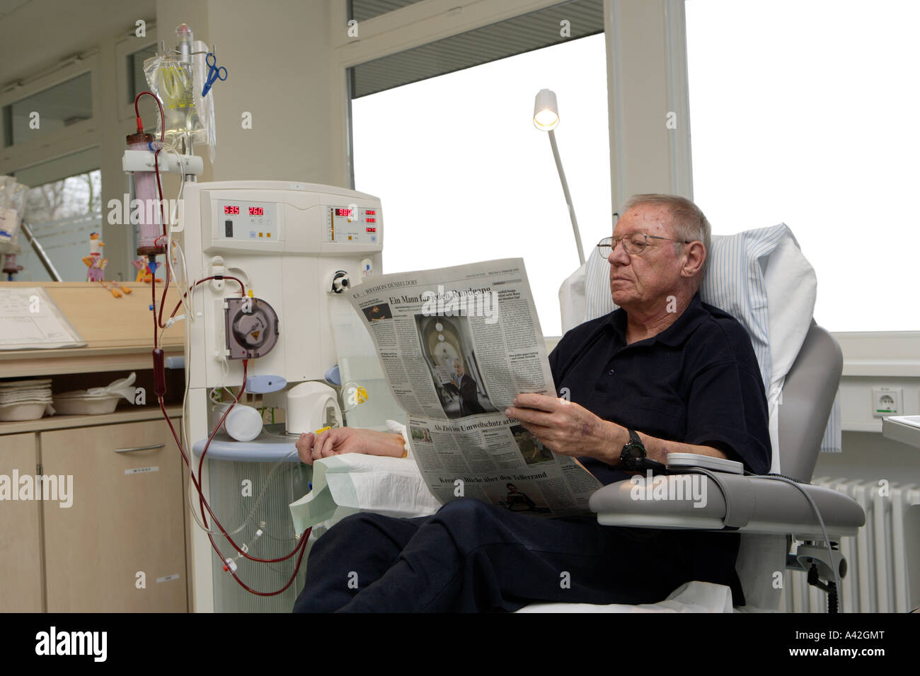 Patients during dialysis hi-res stock photography and images - Alamy