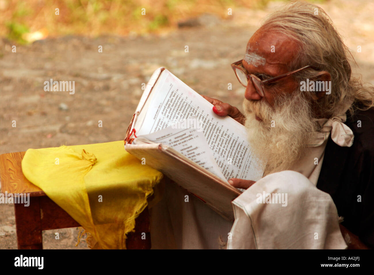 Triveni ghat rishikesh hi-res stock photography and images - Alamy