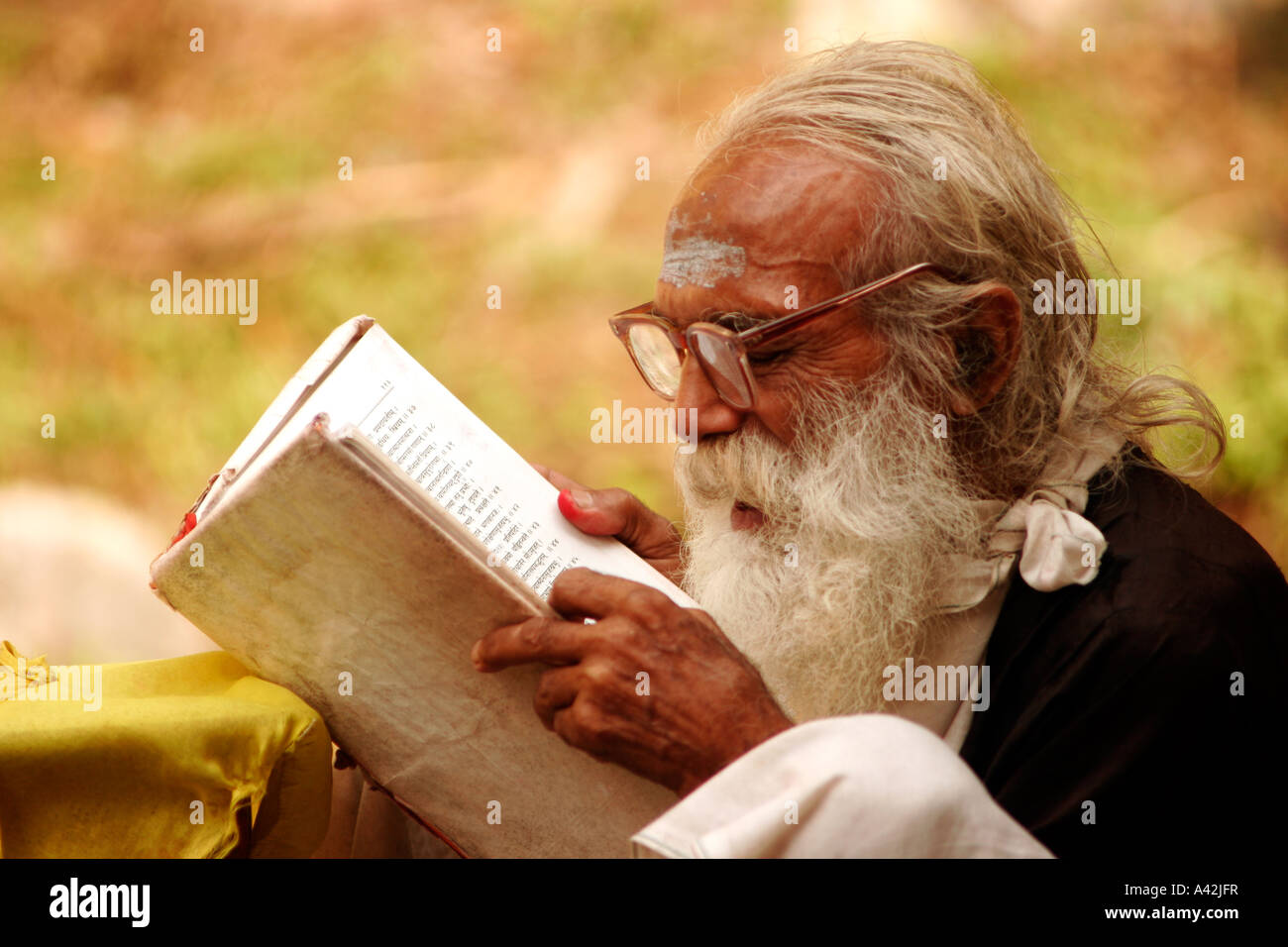 Triveni ghat rishikesh hi-res stock photography and images - Alamy