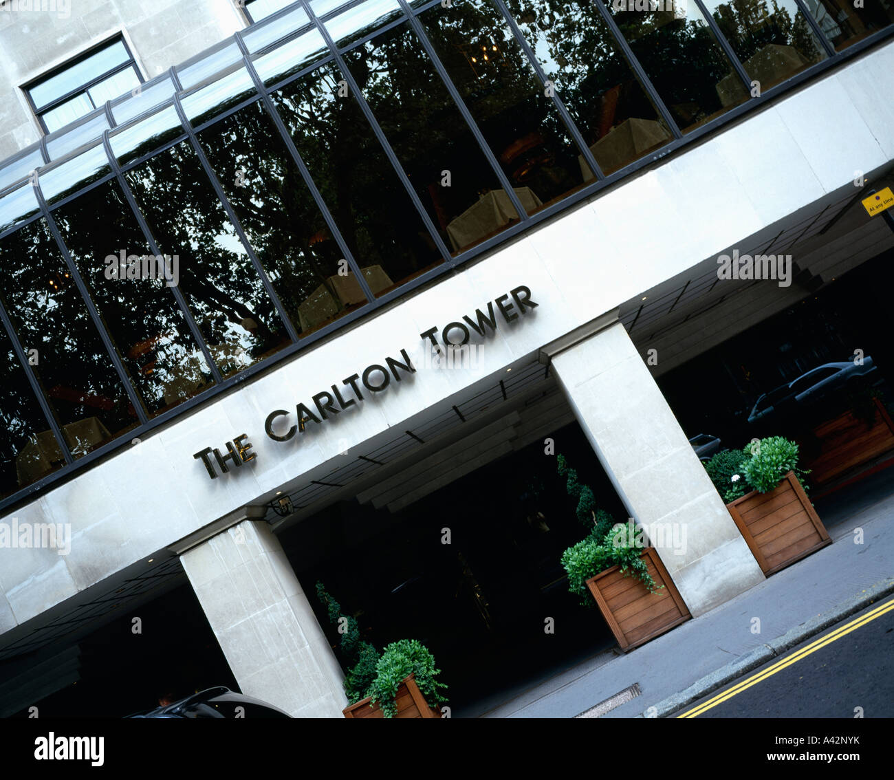 Exterior of the Carlton Tower hotel in London Stock Photo - Alamy