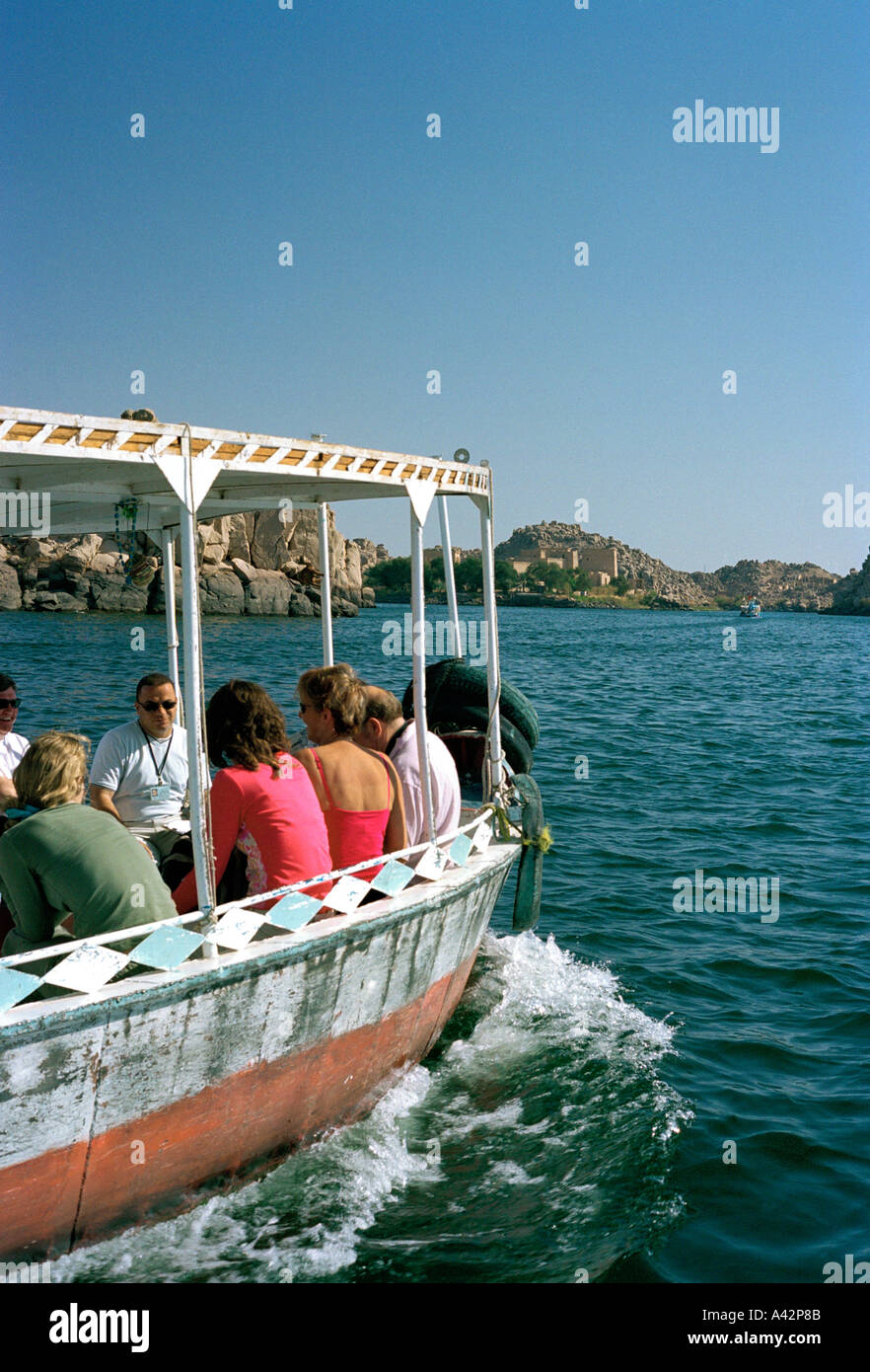 Boat_load hi-res stock photography and images - Alamy