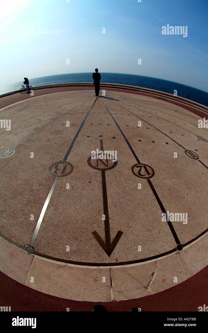 Sundial promenade des anglais hi-res stock photography and images - Alamy