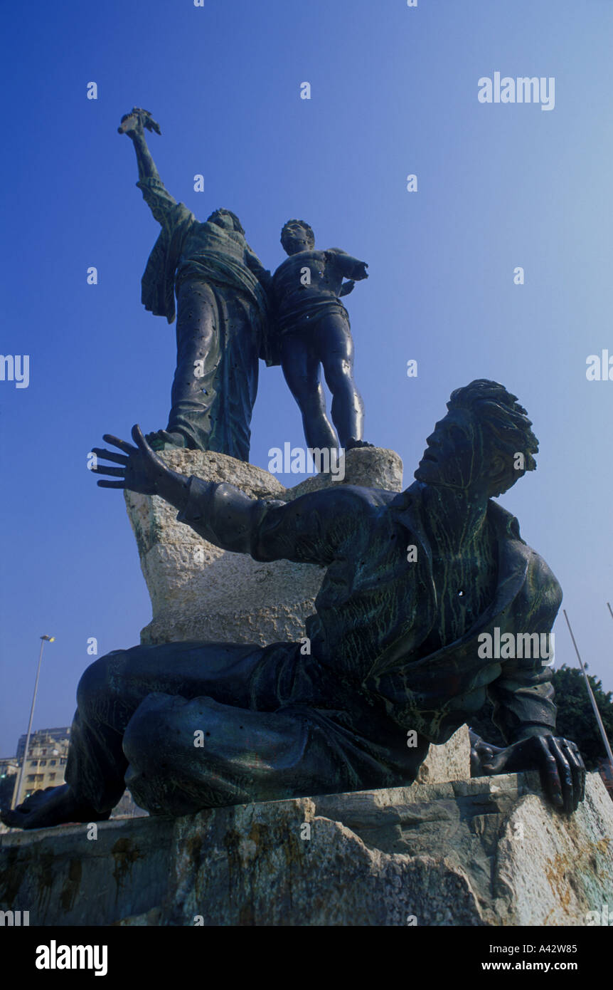 Martyrs Square memorial statue Beirut Lebanon Stock Photo - Alamy