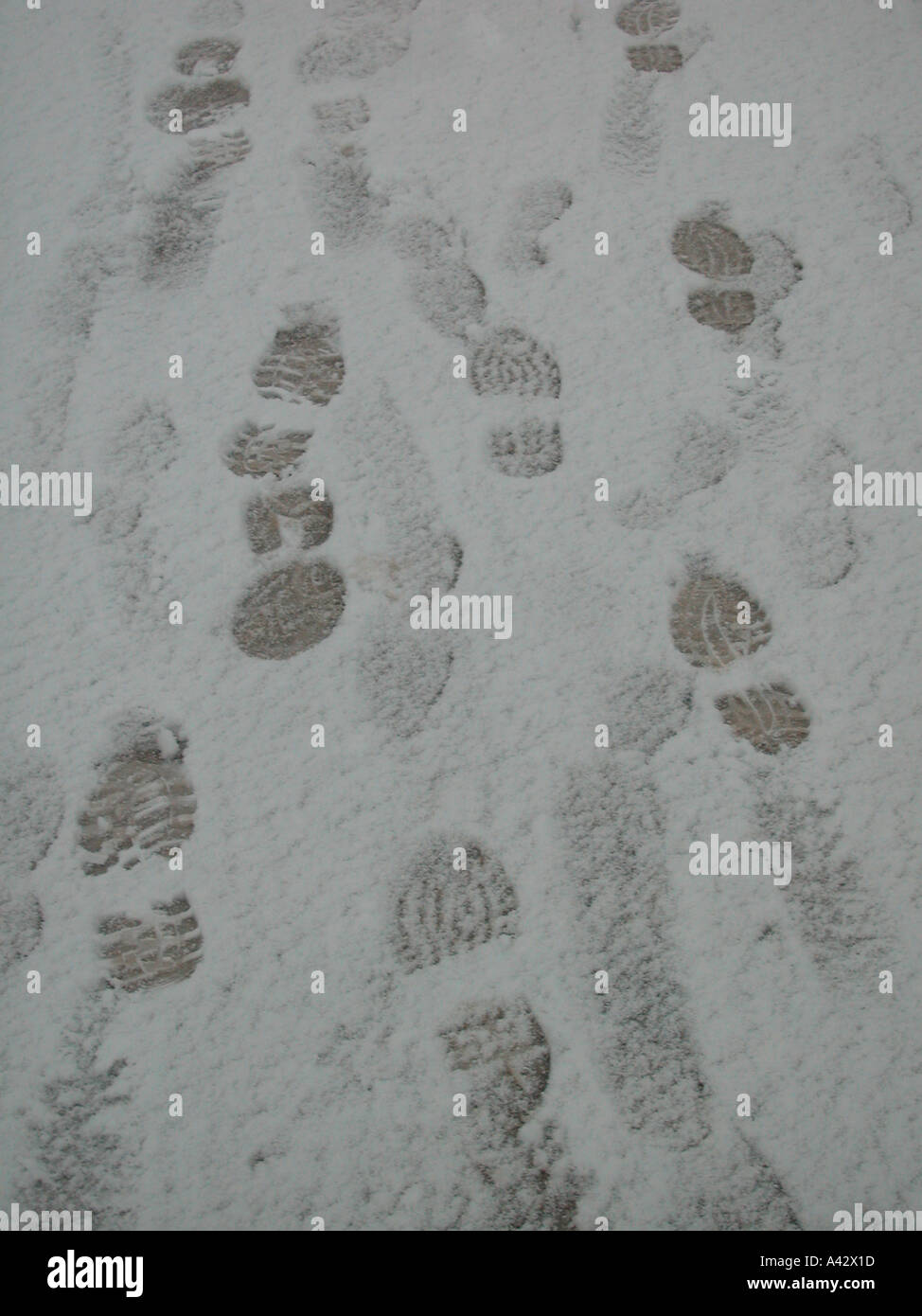 Foot traces hi-res stock photography and images - Alamy