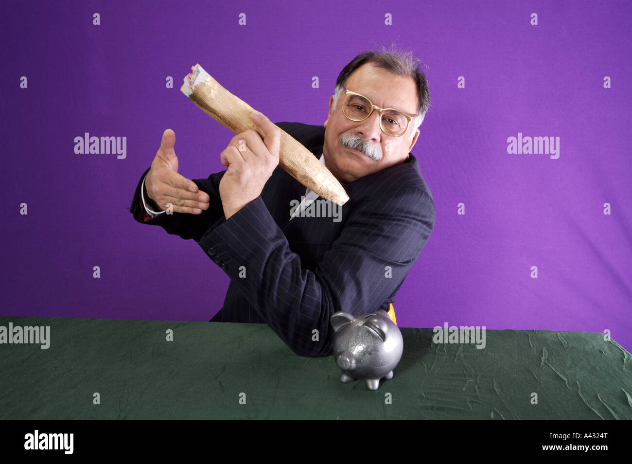 Man richness showing hi-res stock photography and images - Alamy