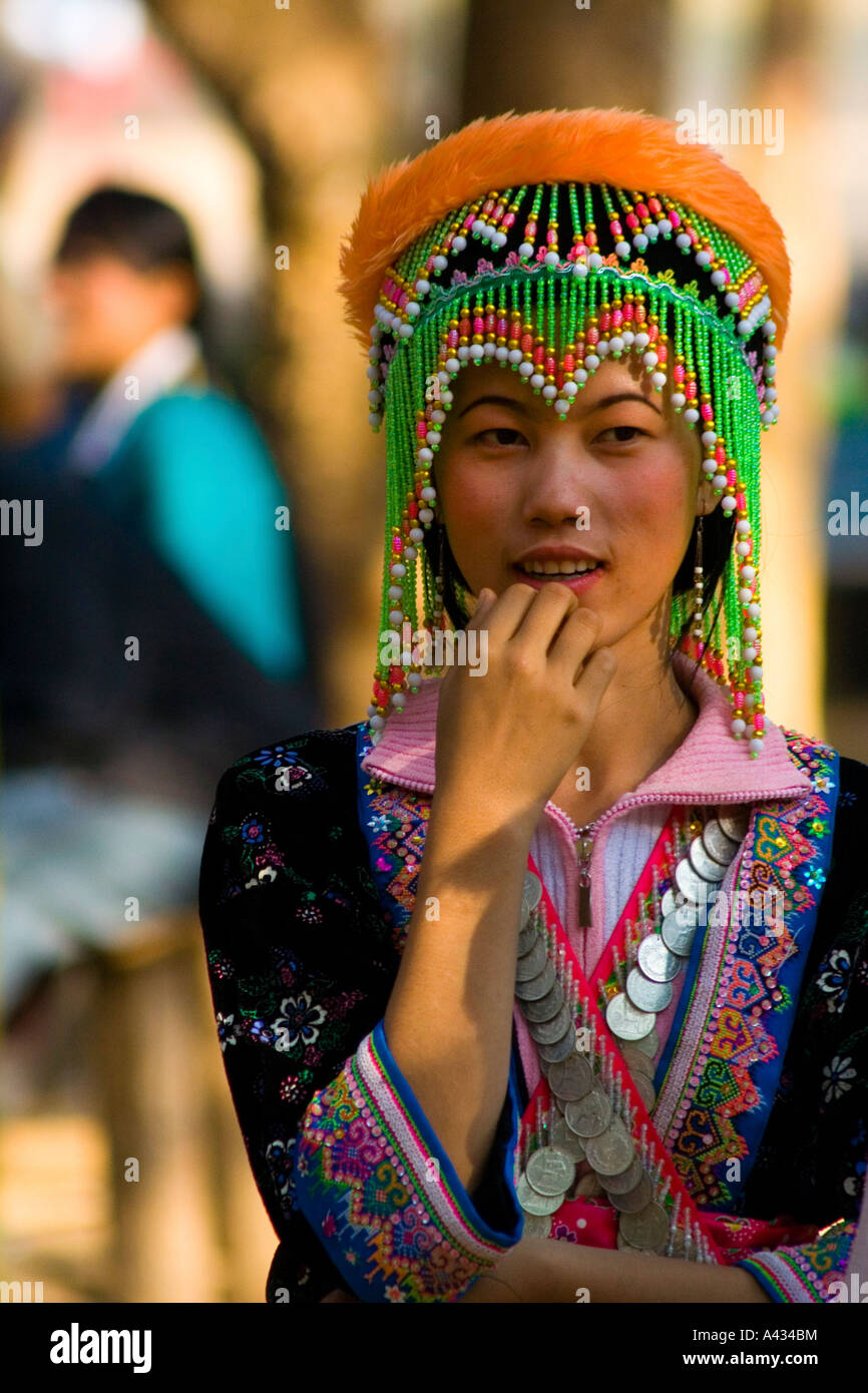 Colorful clothing lao woman hi-res stock photography and images - Alamy