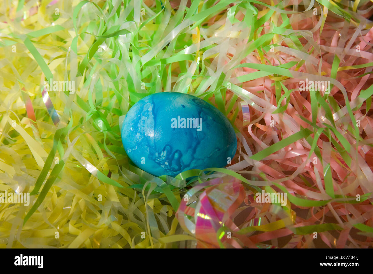 Single painted Easter egg Stock Photo - Alamy