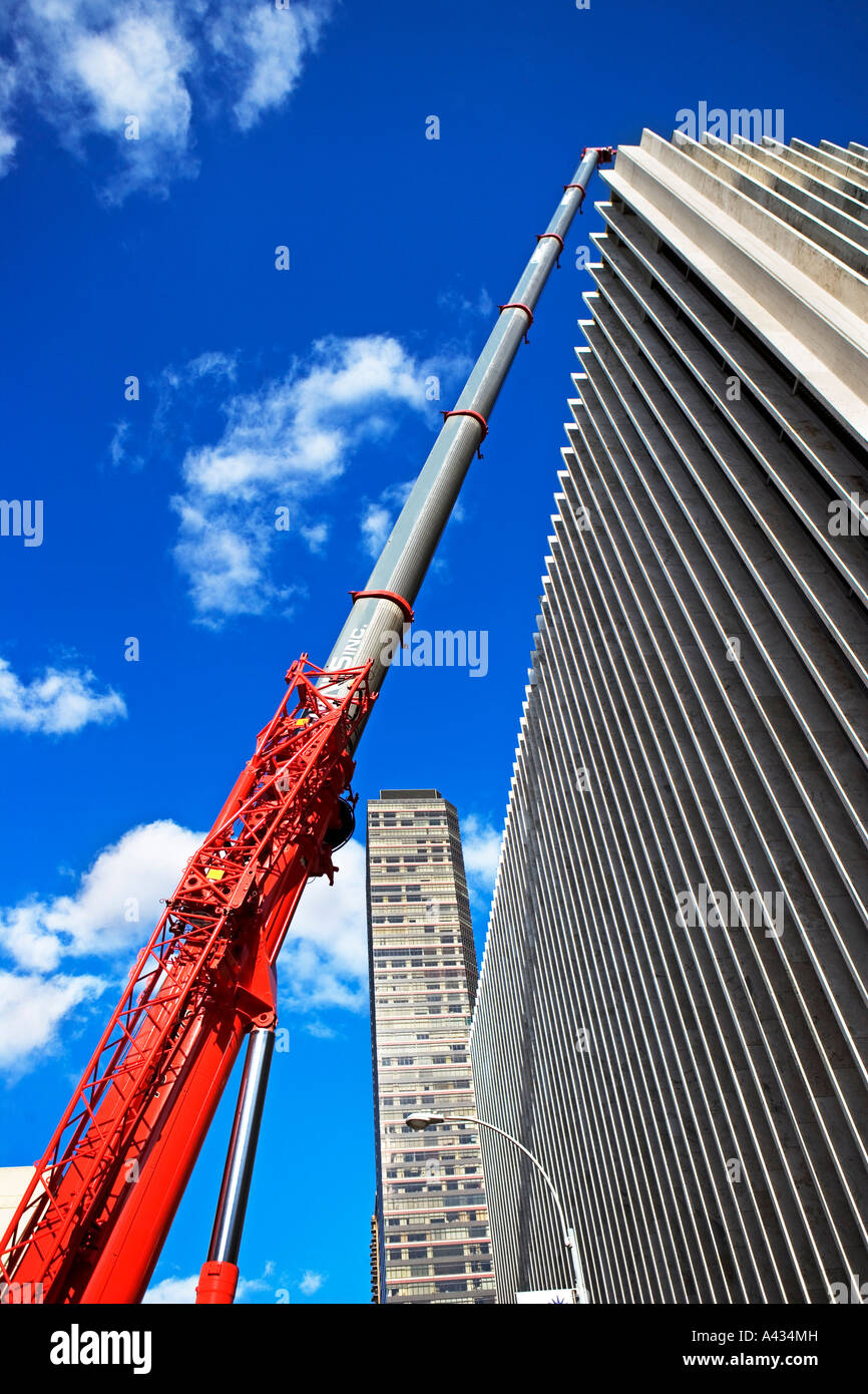 BUILDING, ARCHITECTURE, CRANE Stock Photo - Alamy