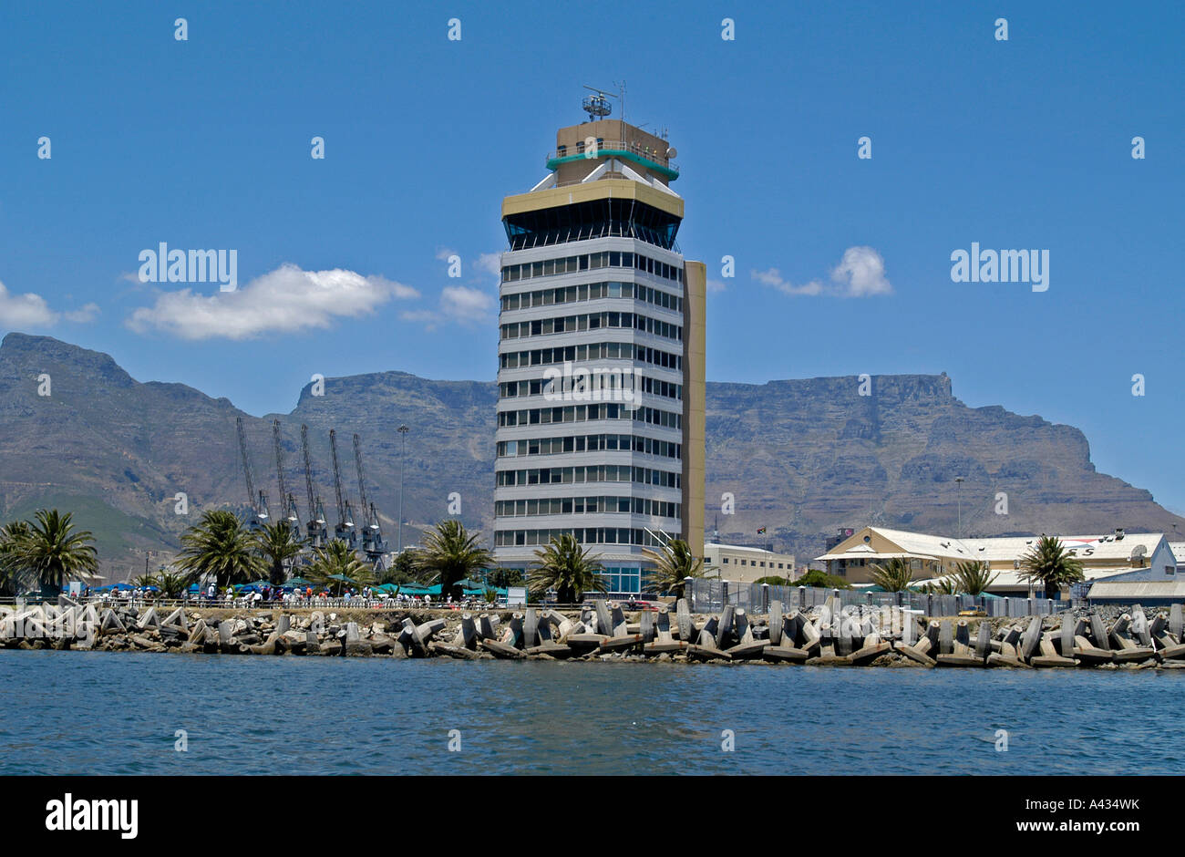 View of Table Mountain from a boat in Table Bay Stock Photo - Alamy