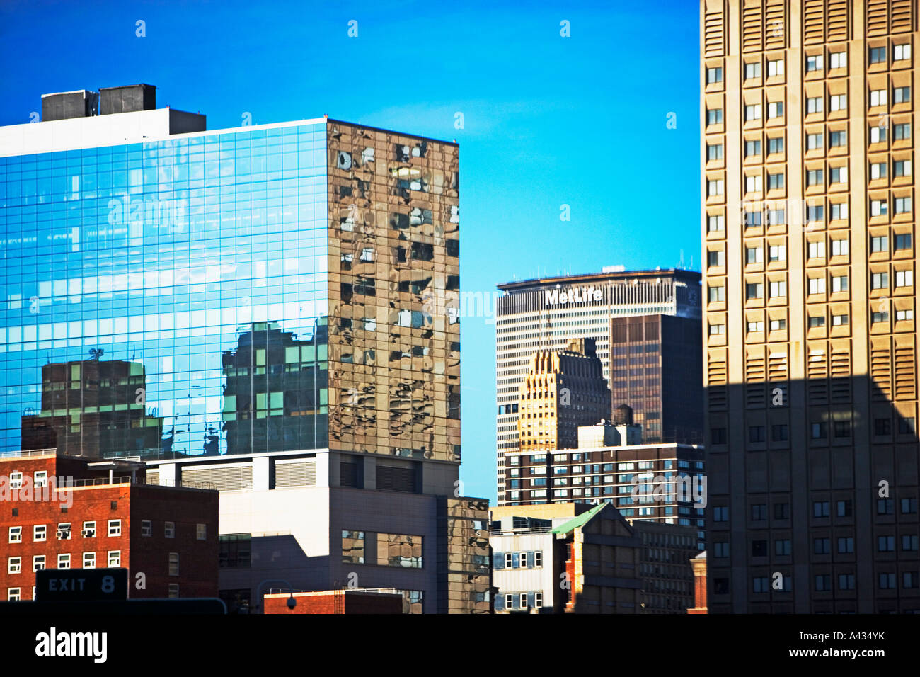 The met architecture hi-res stock photography and images - Alamy