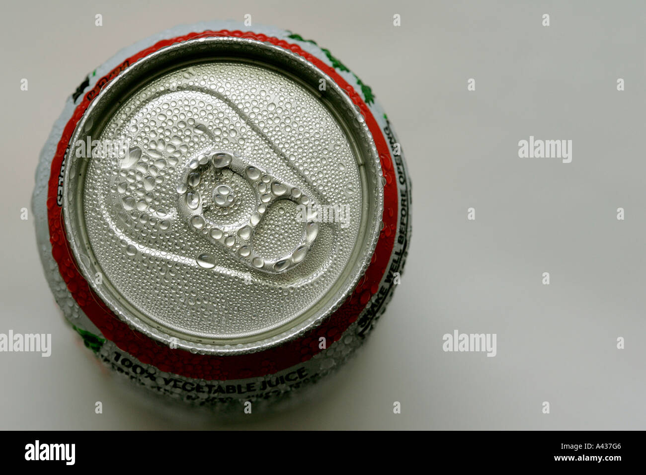 ring pull of beverage aluminum can alu box closed closure coldness ...